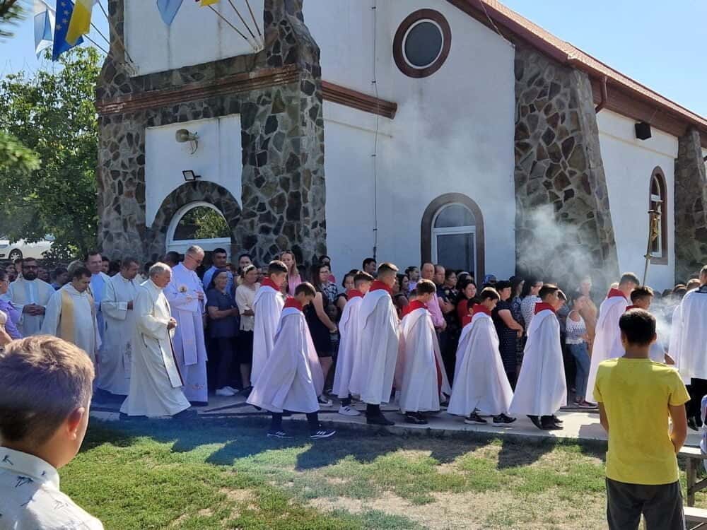 Clădire veche de peste 150 de ani, transformată în centru social de Parohia Romano-Catolică din ...