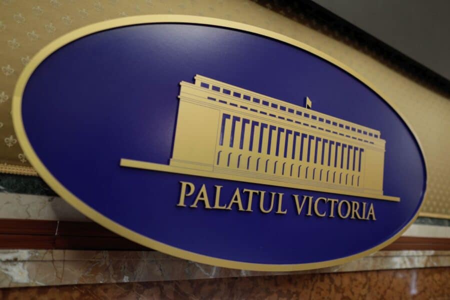 Aktual24 | Ce urmează dacă Guvernul Tomac nu va trece de Parlament ...