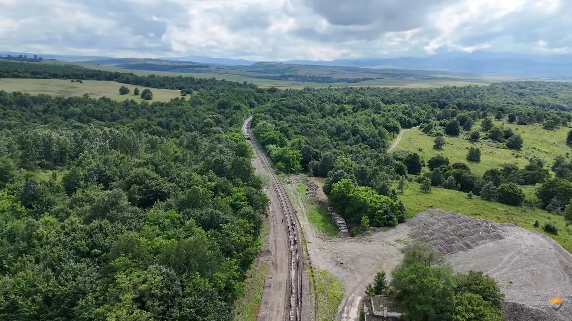 Lucrările pe lotul 2 Aghireș – Poieni al magistralei feroviare, gata ...