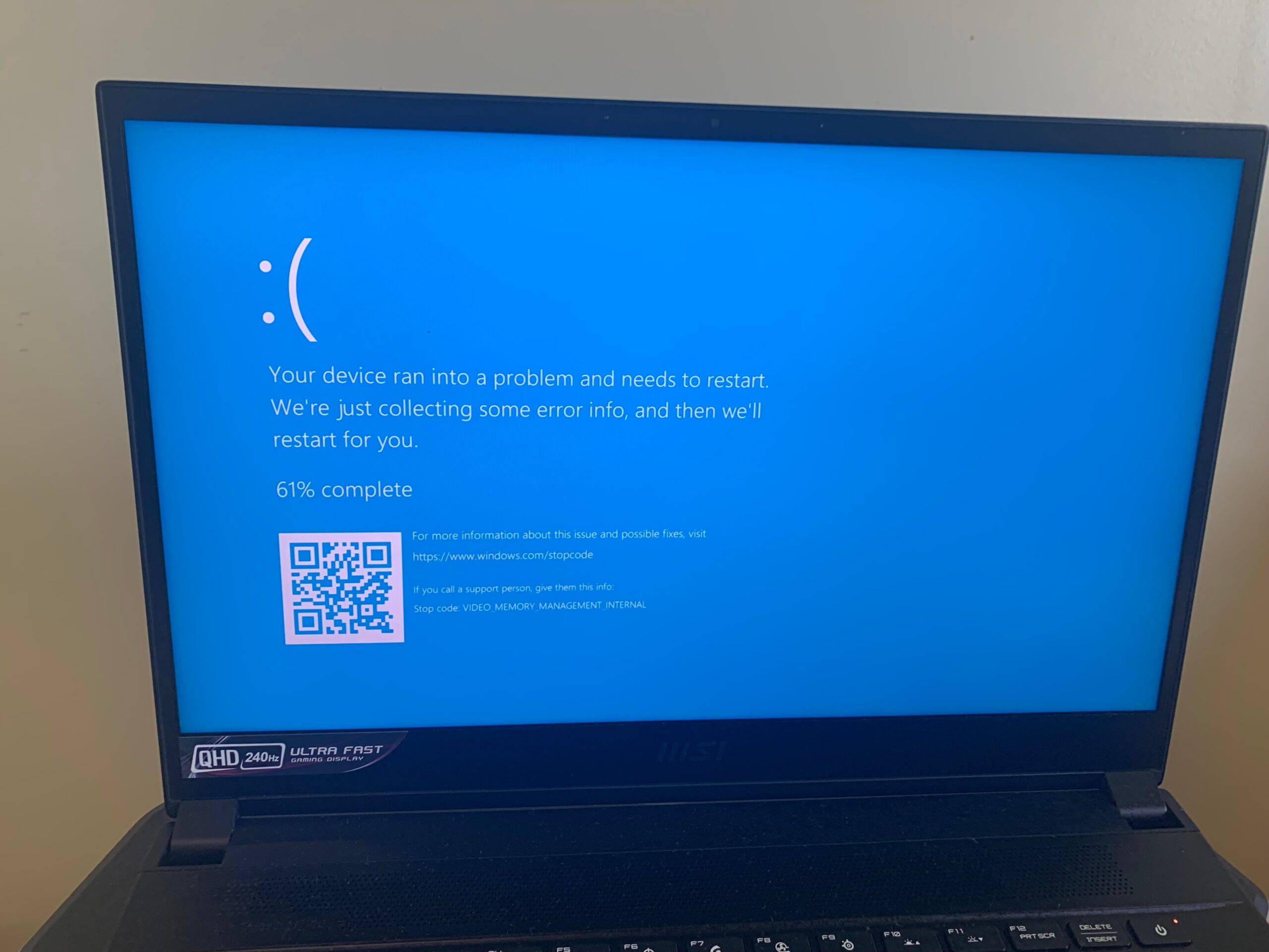 Ce poți face dacă dai de eroarea de tipul „ecran albastru” - PRESShub