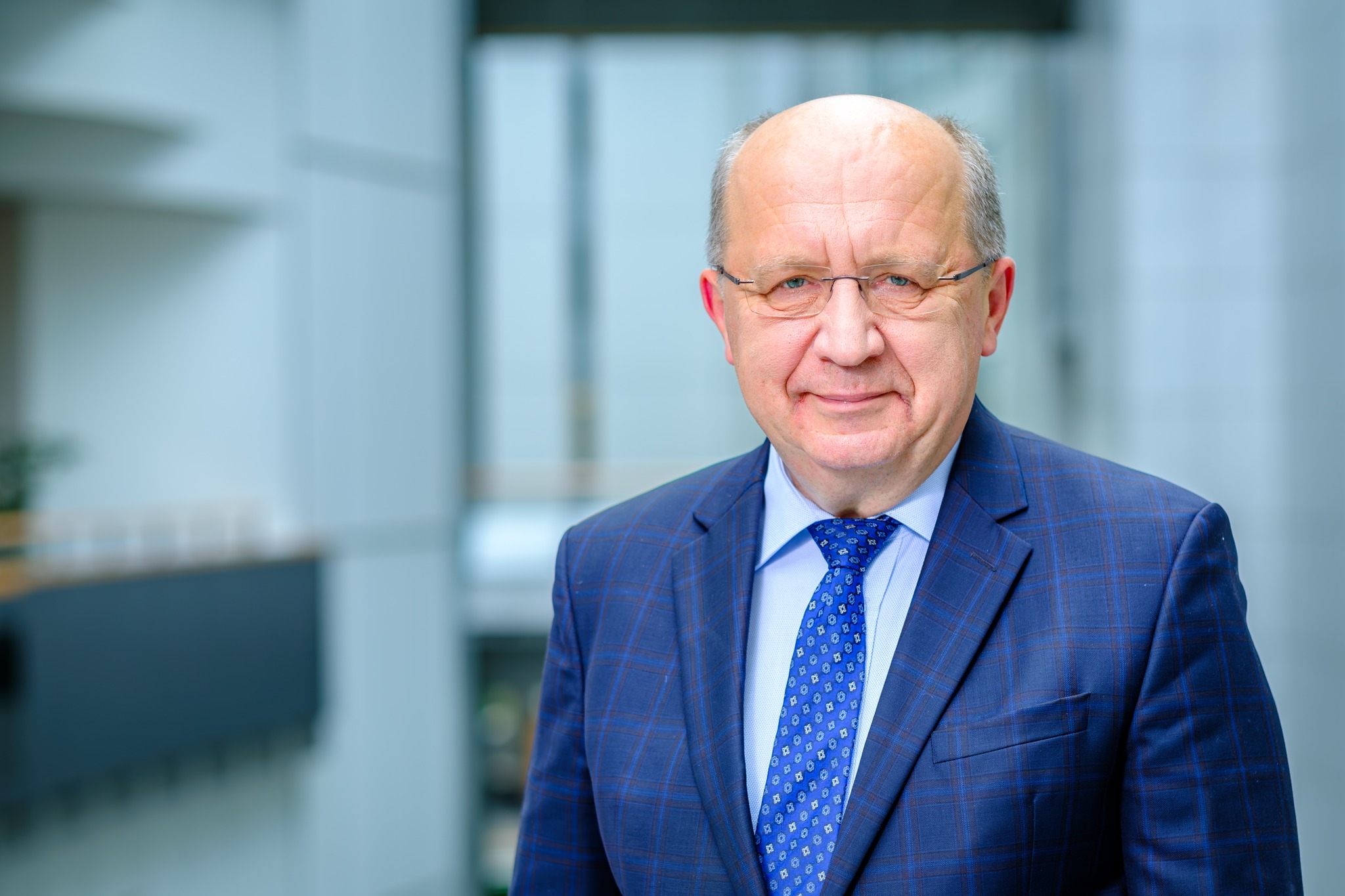 Un lider din Lituania la cârma apărării europene. Analiză asupra ...